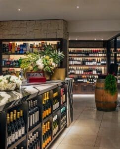 Waterfront Restaurant | Lakeview Restaurant | 8 at Trinity